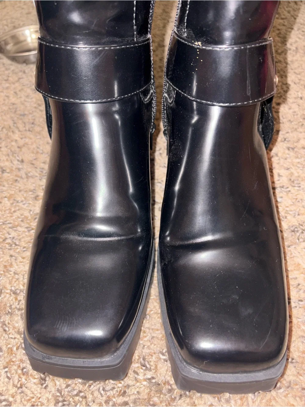 Shoes | Shoedazzle Enslee Chelsea Bootie Chunky Heel Boot Justfab Sz 95 ...